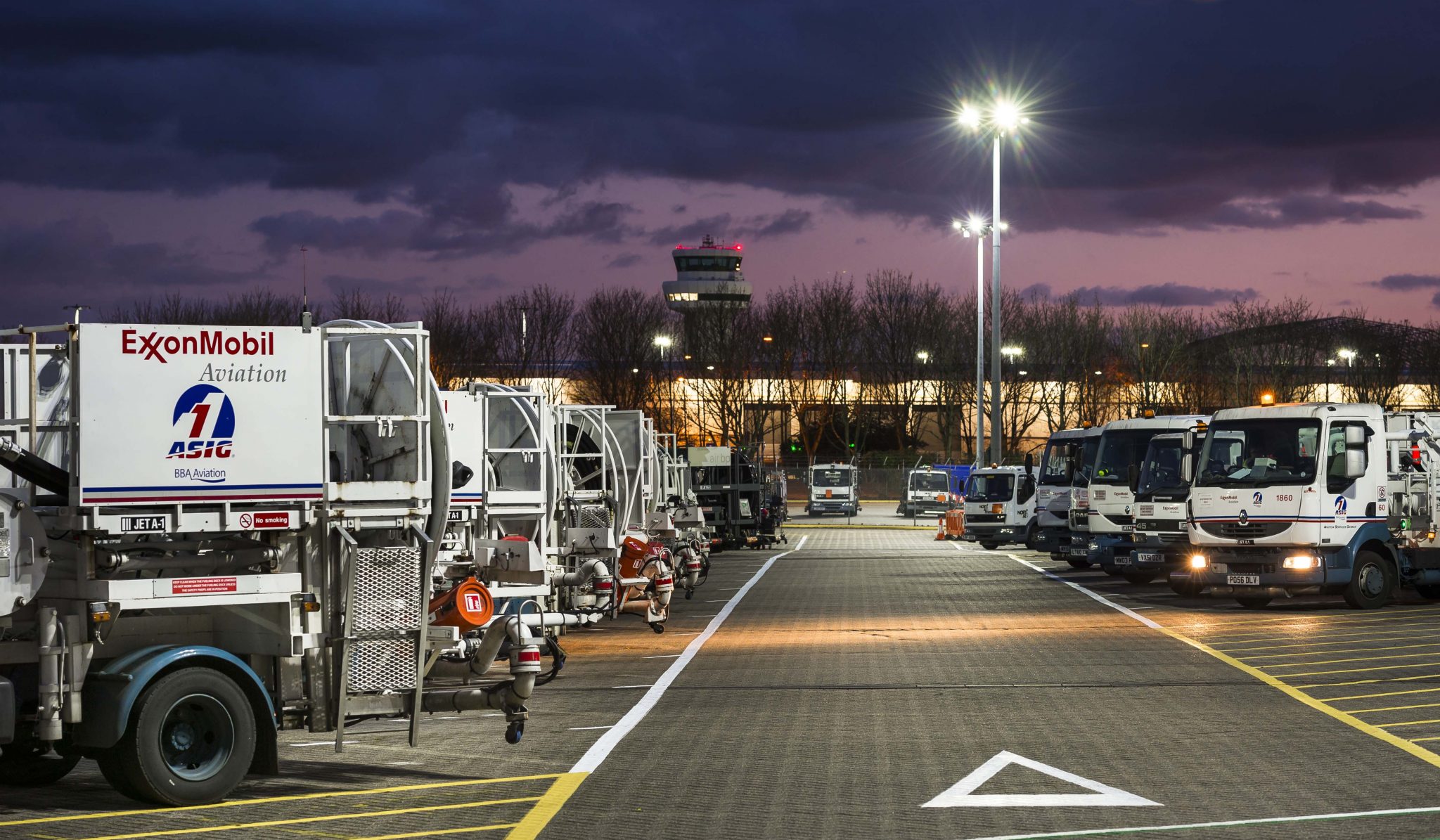 Gatwick Airport Fuel Farm, UK - Midstream Lighting