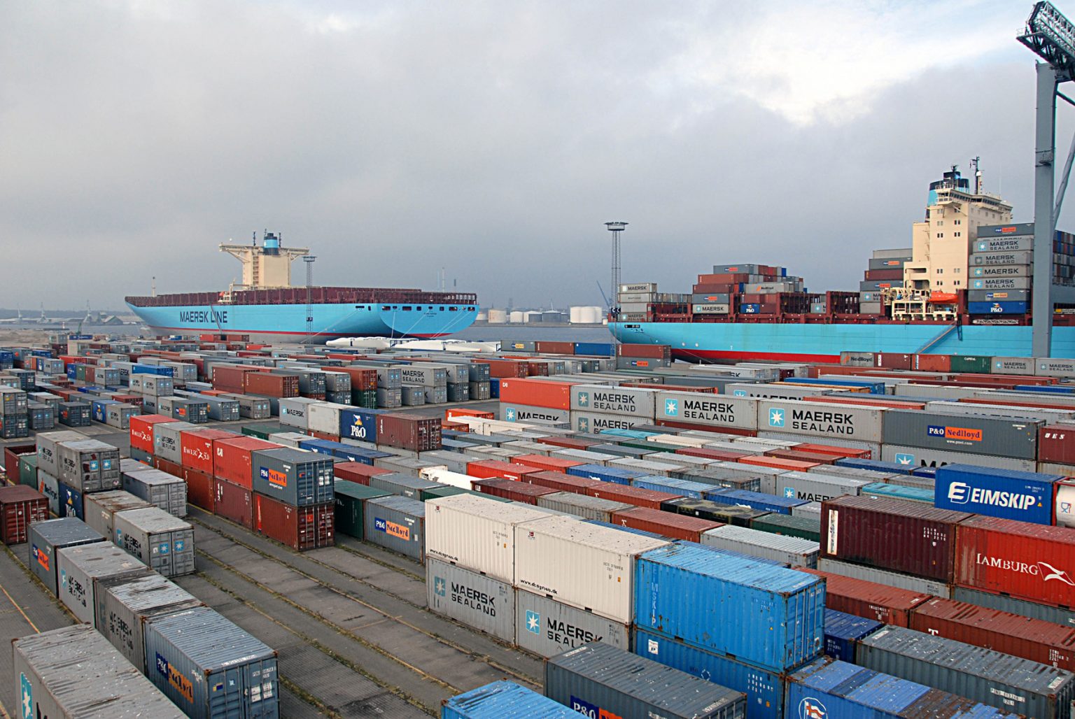 Port of Aarhus, Denmark - Midstream Lighting